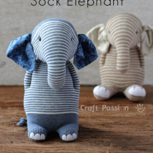 20 Cute and Easy DIY Sock Plushies - Craftsy Hacks