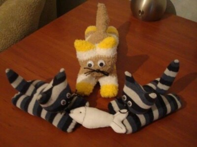 20 Cute and Easy DIY Sock Plushies - Craftsy Hacks