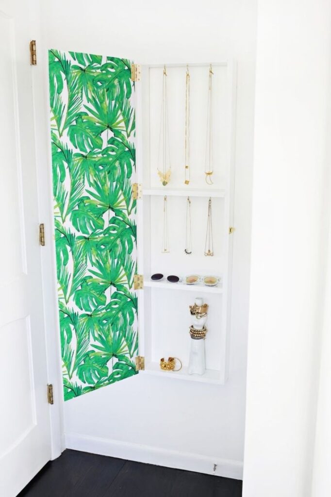 40 Ways To Organize A Small Bedroom Craftsy Hacks
