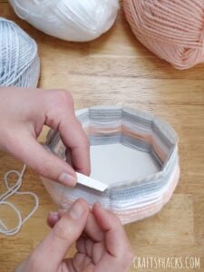 DIY Woven Bowl Out of Paper Plate - Craftsy Hacks