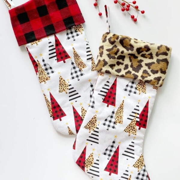 20 Christmas Stocking Ideas Fam Will Love - Craftsy Hacks