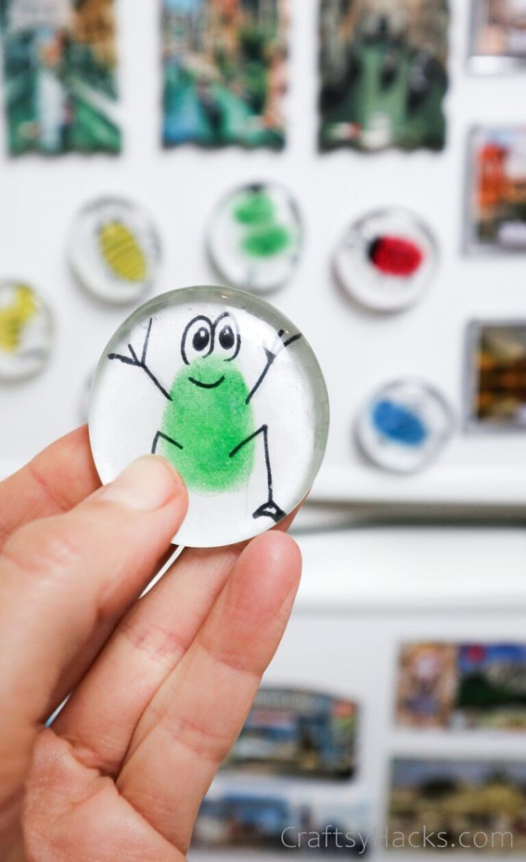 DIY Fingerprint Glass Magnets for Kids - Craftsy Hacks
