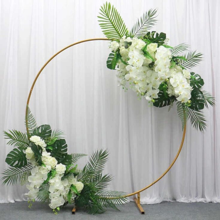 31 Stunning Wedding Arch Ideas for Your Special Day - Craftsy Hacks