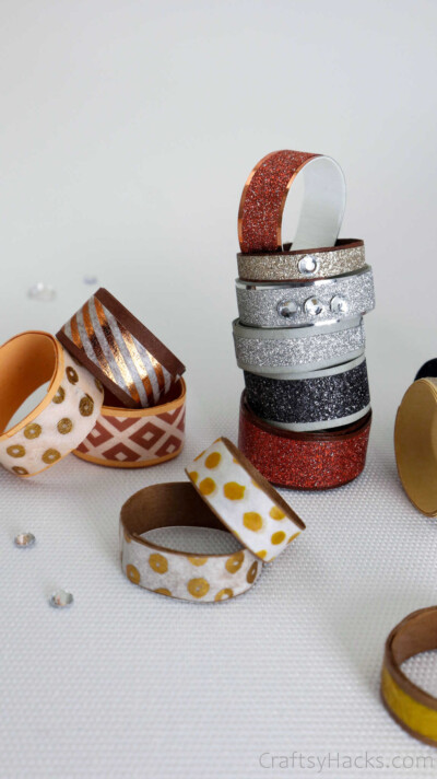 How to Make a Paper Ring (Step-by-Step Tutorial) - Craftsy Hacks