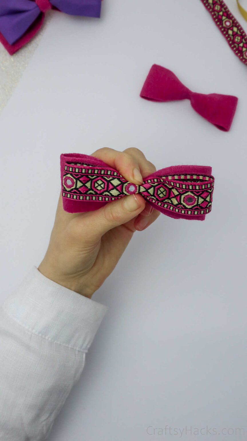 How to Make Hair Bows (Step-by-Step Tutorial) - Craftsy Hacks