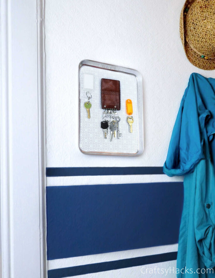 DIY Magnetic Organizer (Step-by-step Tutorial) - Craftsy Hacks
