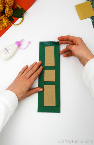 How to Make a Gift Box (Step-by-Step Tutorial) - Craftsy Hacks