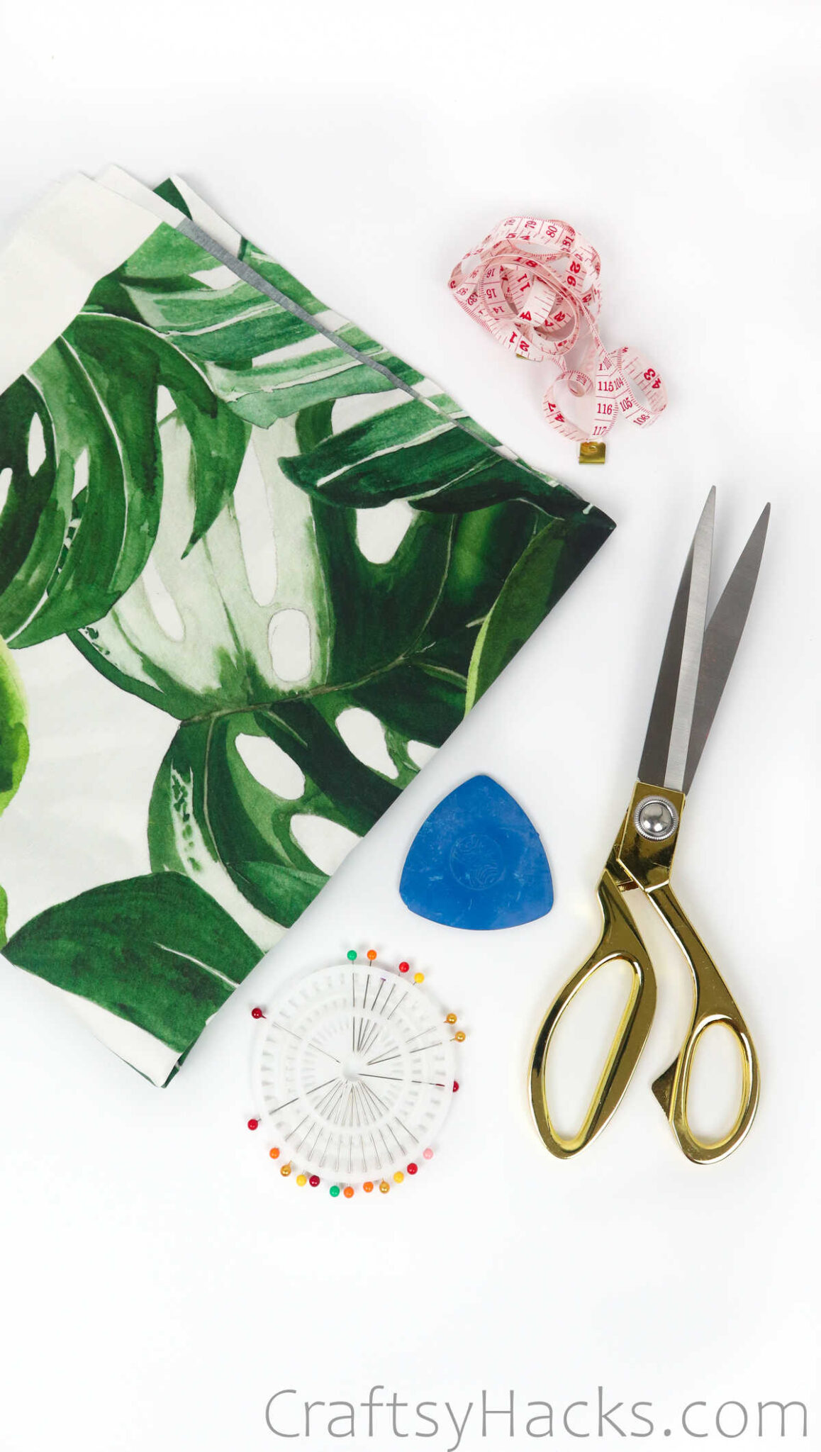 How to Make a Pillowcase (Step-by-Step) - Craftsy Hacks