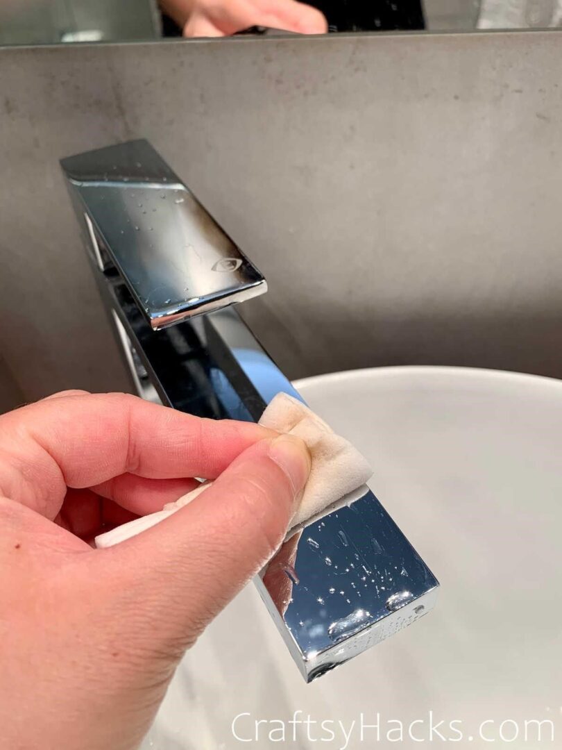 21 Amazing Magic Eraser Hacks - Craftsy Hacks