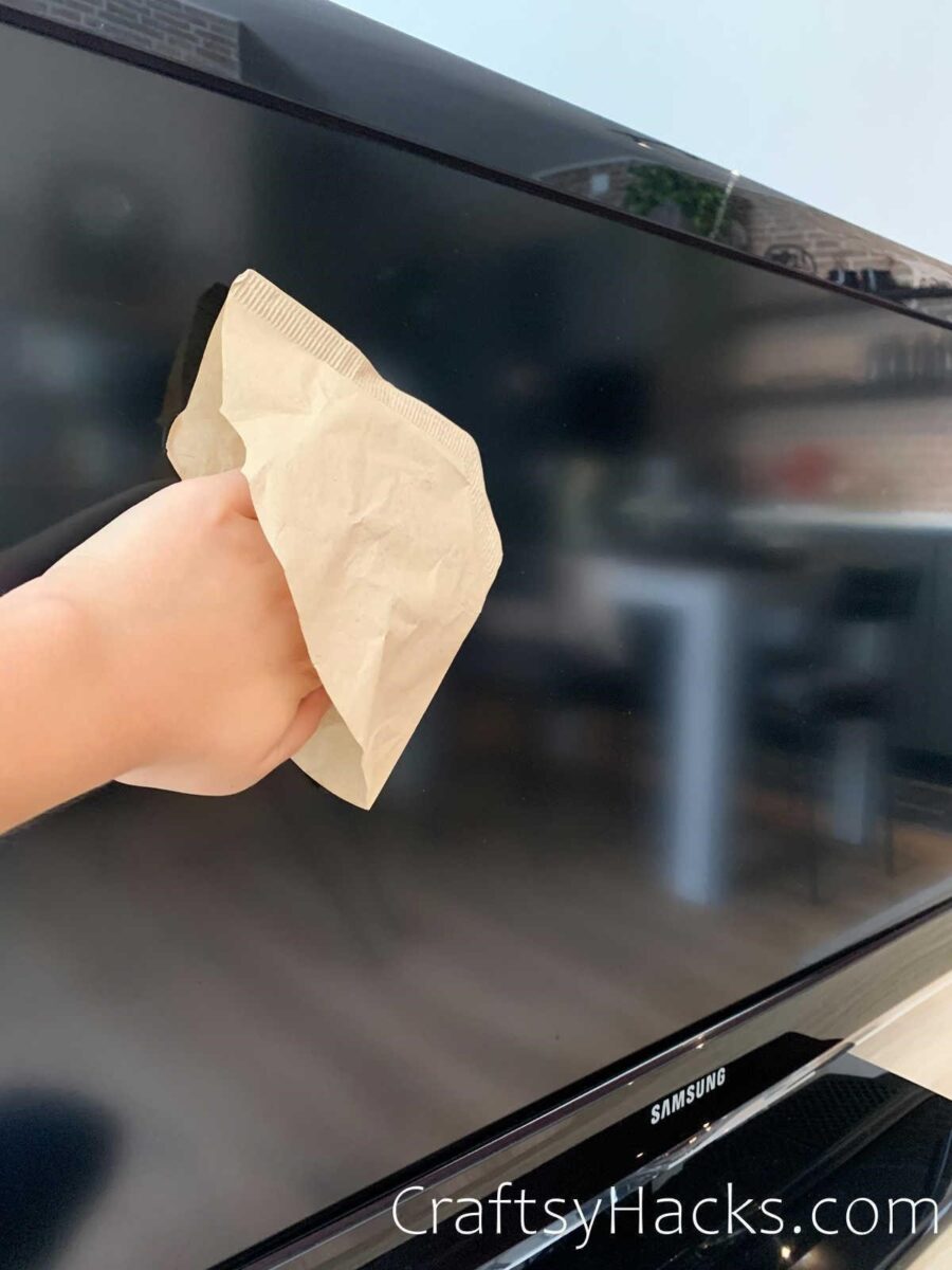 20 Cleaning Hacks That Will Save You a Ton of Time