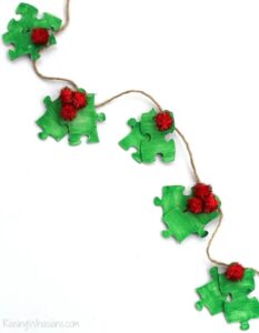 31 Christmas Crafts for Preschool - Craftsy Hacks