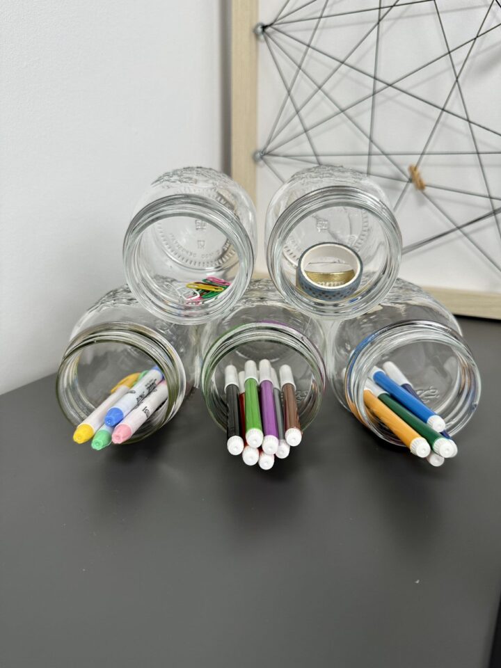 21 Simple Ways to Organize a Home Office - Craftsy Hacks