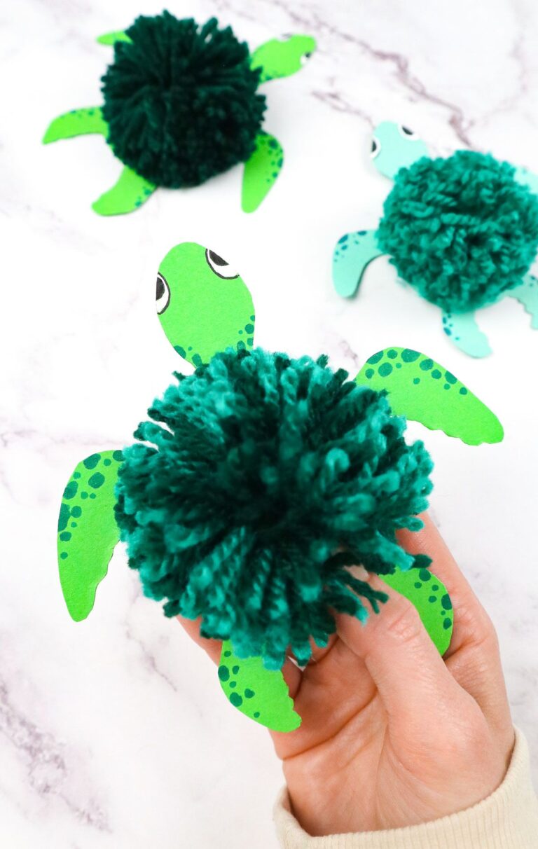 Yarn Turtle Craft - Craftsy Hacks
