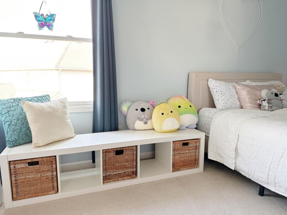 21 Simple Ways to Organize a Bedroom to Get Rid of Clutter - Craftsy Hacks