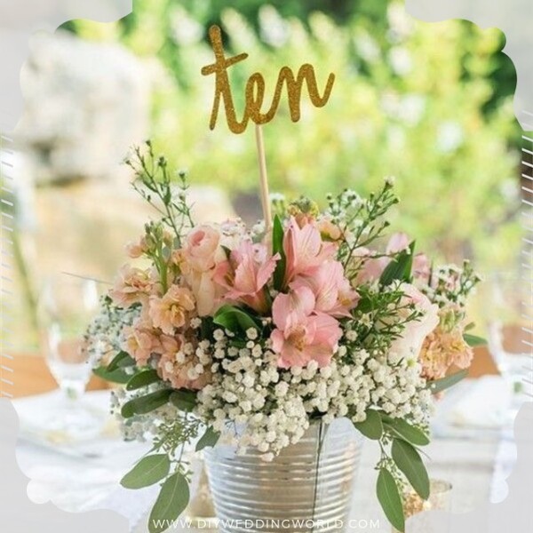 21 Rustic Wedding Table Centerpiece Ideas - Craftsy Hacks