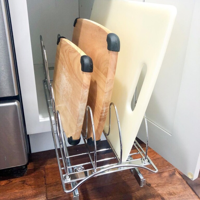 21 Ways to Organize Deep Cabinets in the Kitchen - Craftsy Hacks