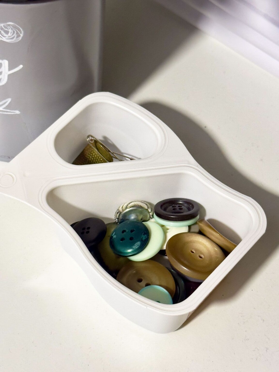 21 Ways to Organize on a Budget - Craftsy Hacks