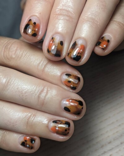 41 Cutest Short Nail Design Ideas - Craftsy Hacks