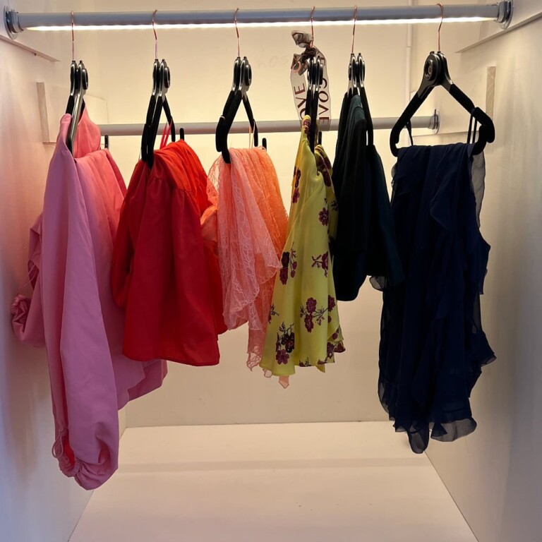 13 Hanger Hacks That Will Make Your Life Easier - Craftsy Hacks
