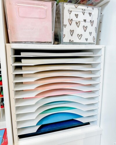 21 Small Craft Room Organization Ideas - Craftsy Hacks