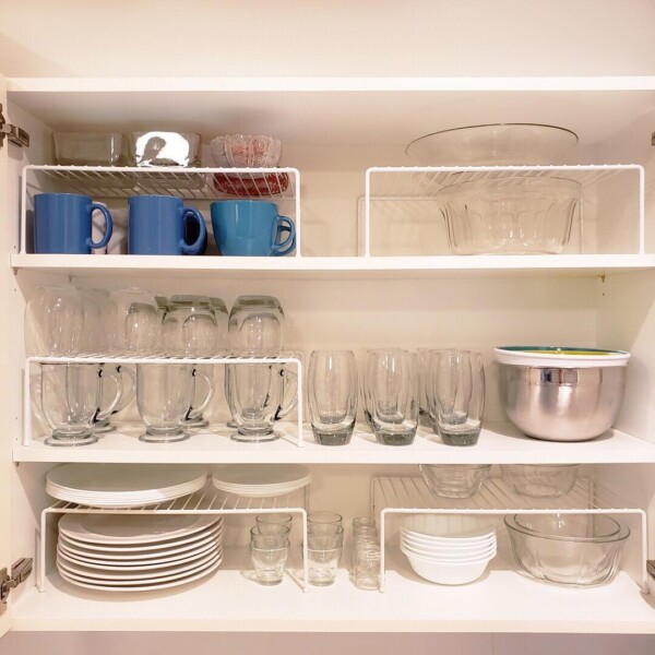 21 Mom's Kitchen Cabinet Organizing Hacks - Craftsy Hacks