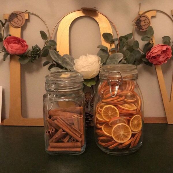 17 Clever Ways to Organize with Ordinary Jars - Craftsy Hacks