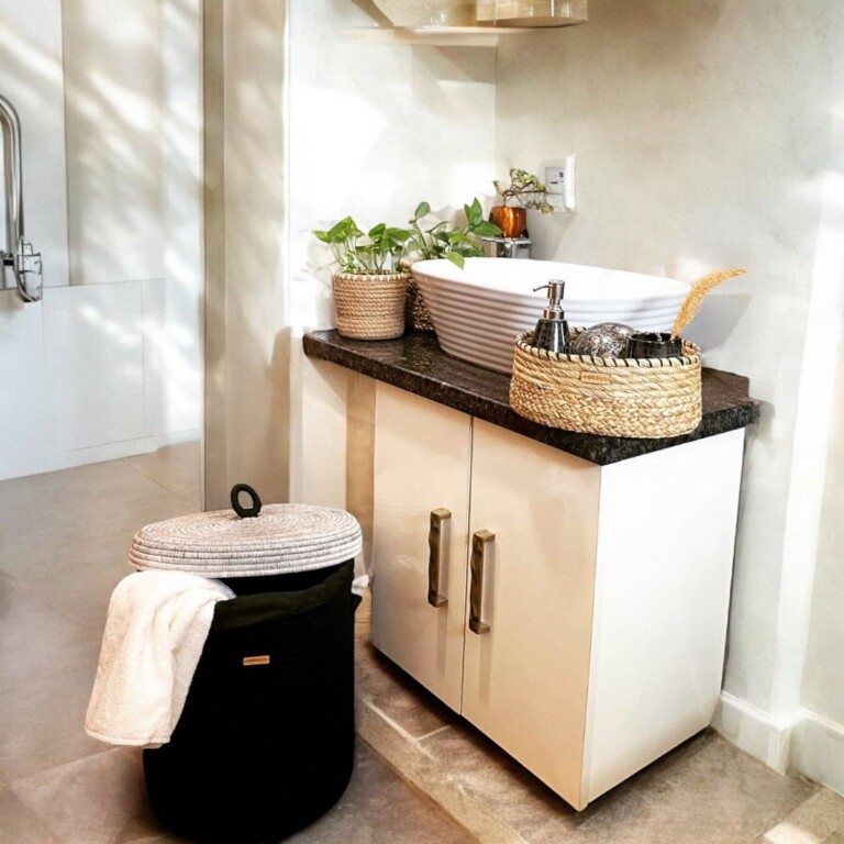 17 Smart Bathroom Countertop Organization Ideas - Craftsy Hacks