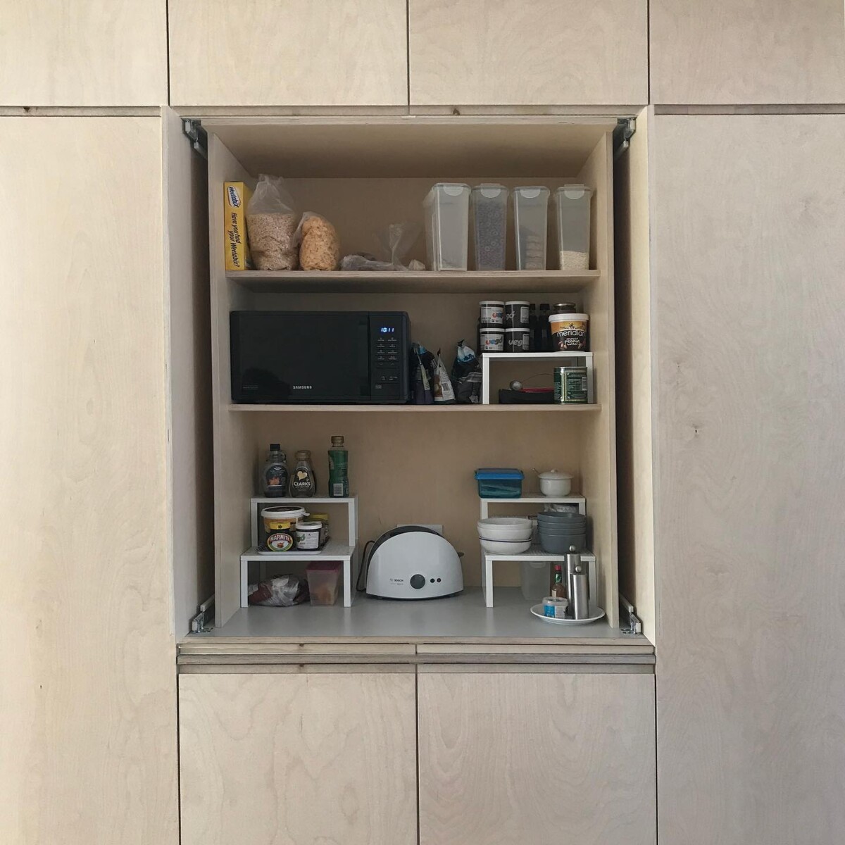 21 Kitchen Upgrades to Hide Small Appliances - Craftsy Hacks