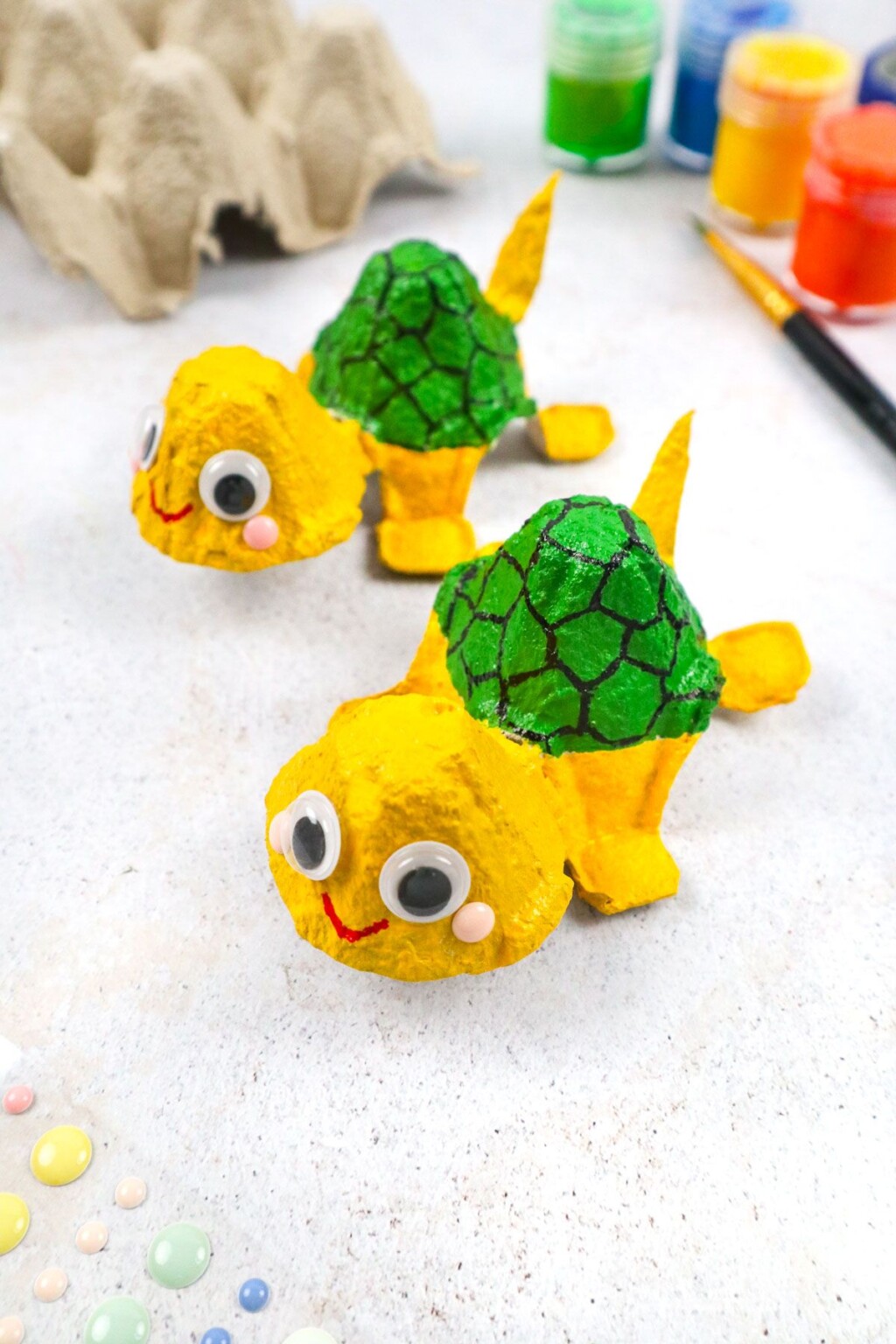 DIY Egg Carton Turtle - Craftsy Hacks