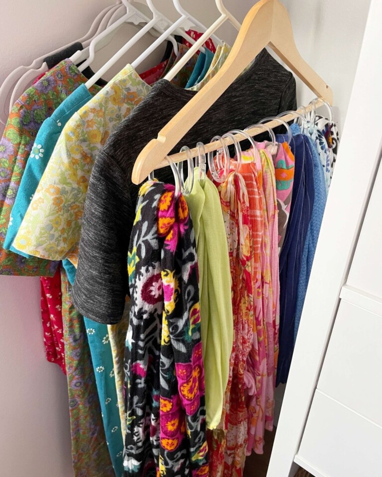 17 Super Simple Ways to Organize Scarves - Craftsy Hacks