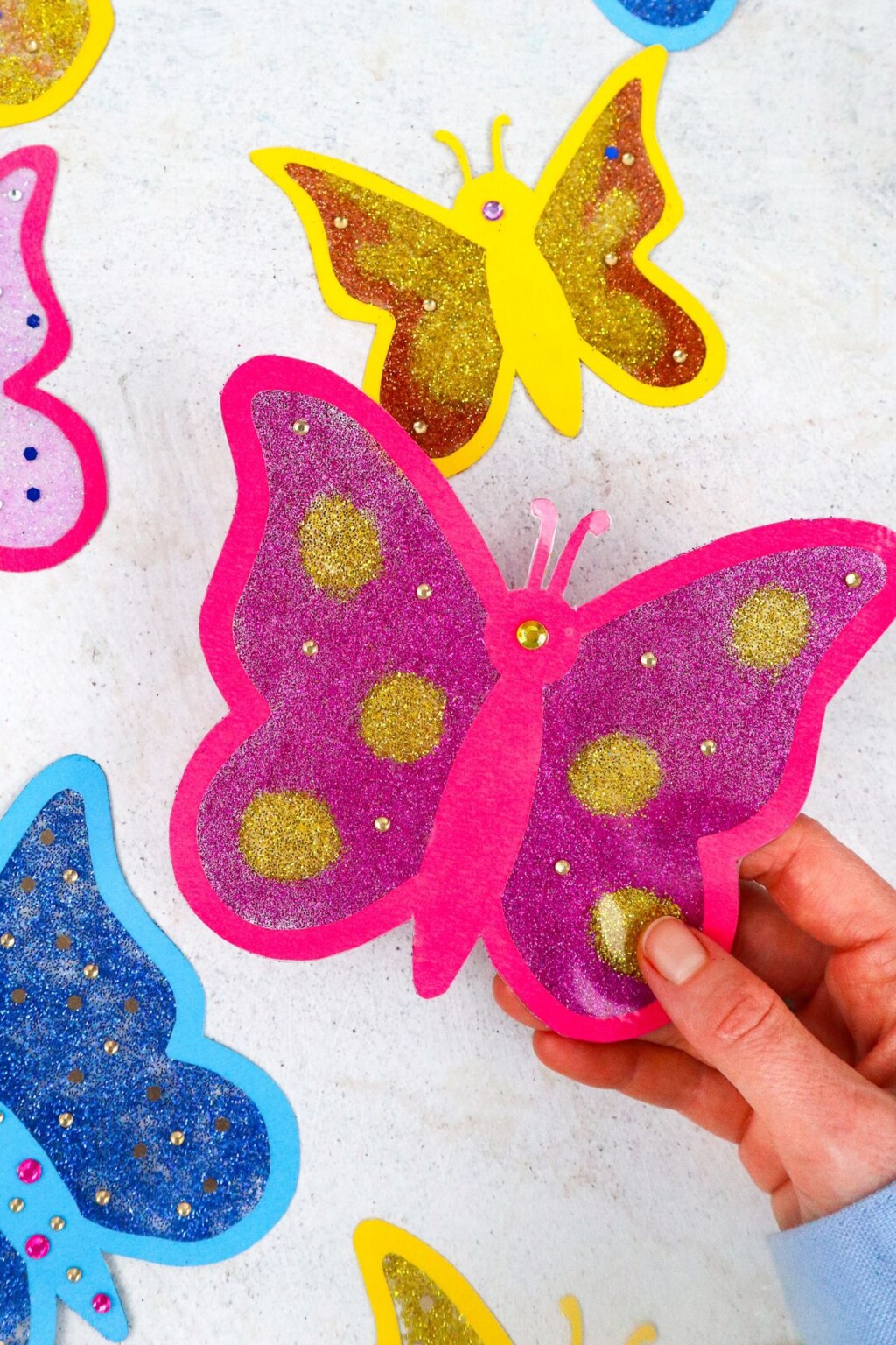 Butterfly Suncatcher - Craftsy Hacks