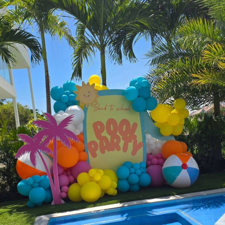 23 Ultimate Pool Party Ideas - Craftsy Hacks