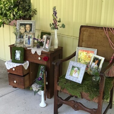 23 Stunning Wedding Memory Table Ideas - Craftsy Hacks