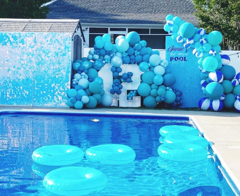 31 Fun Balloon Decoration Ideas for Pool Party - Craftsy Hacks