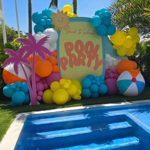 31 Fun Balloon Decoration Ideas for Pool Party - Craftsy Hacks