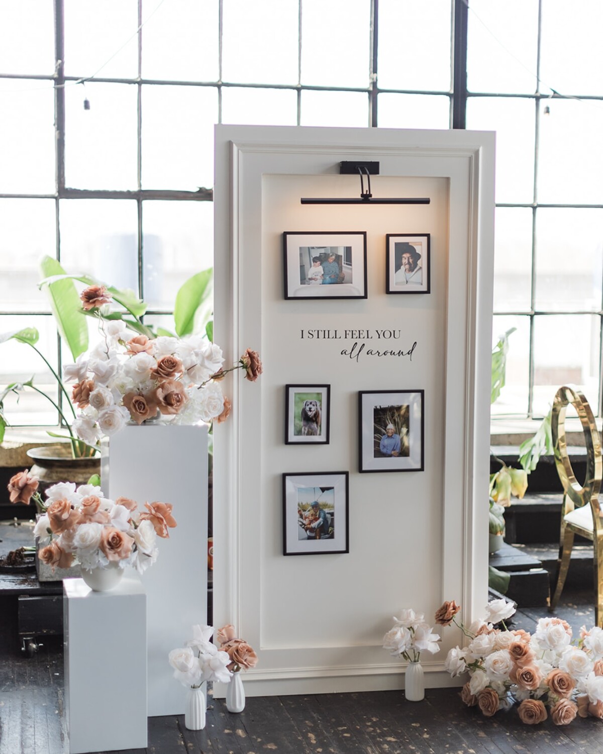 23 Stunning Wedding Memory Table Ideas - Craftsy Hacks