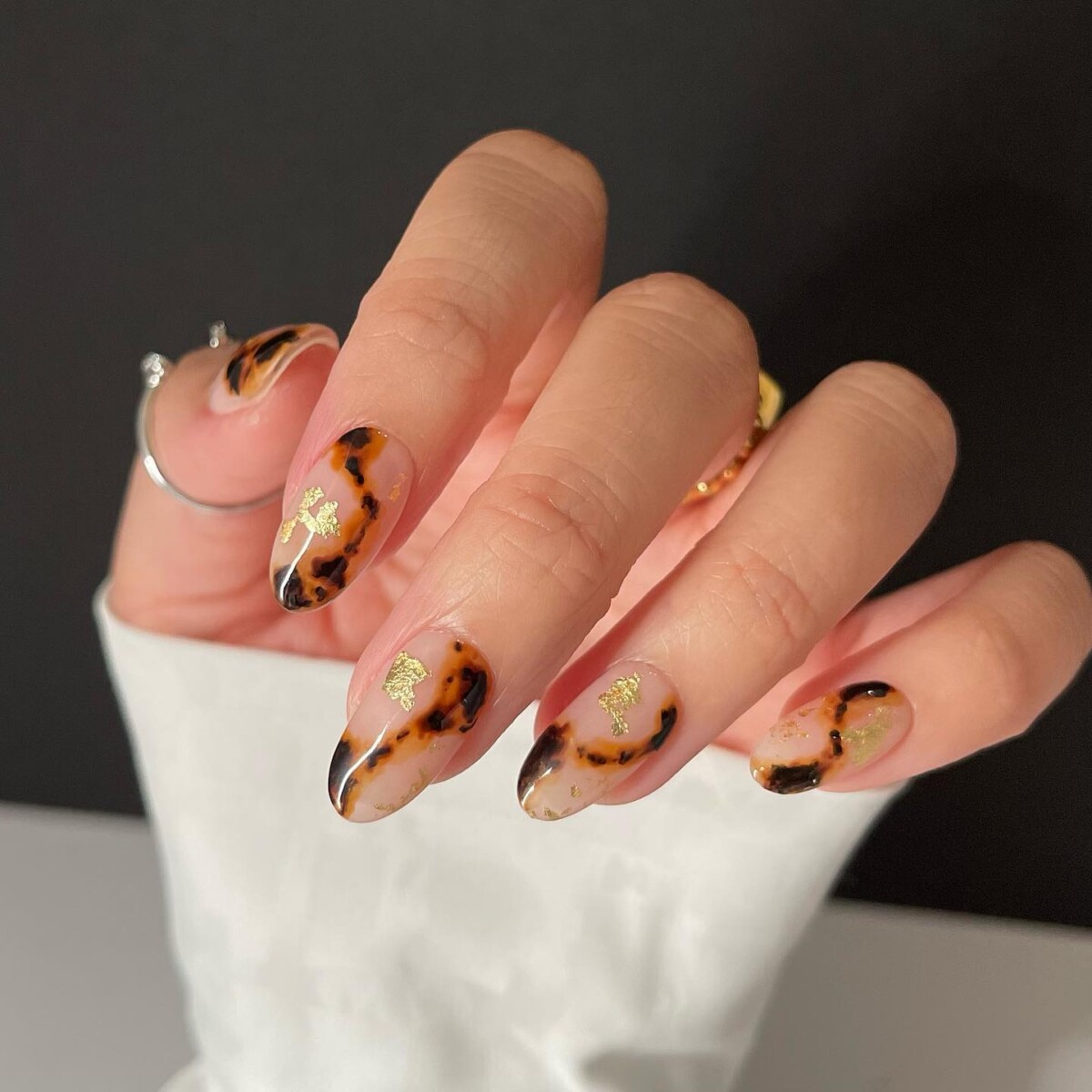 23 Cutest Fall Nail Designs for Short Nails - Craftsy Hacks