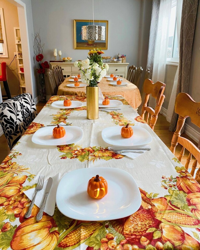 21 Simple Thanksgiving Table Decor Ideas That Look Amazing - Craftsy Hacks