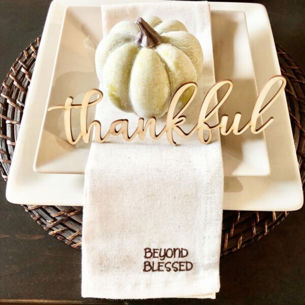 21 Stunning DIY Thanksgiving Tablescape Ideas - Craftsy Hacks